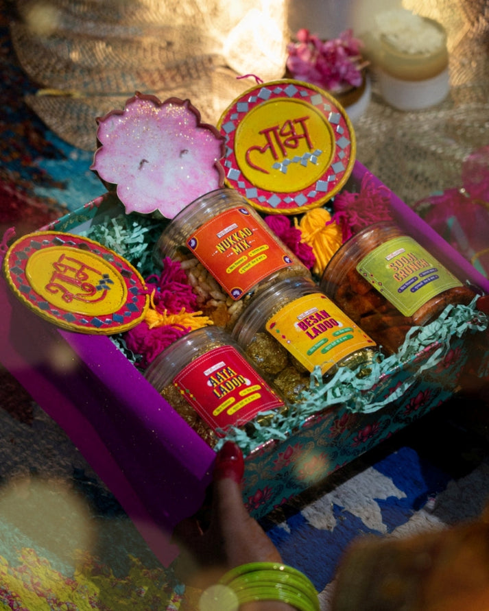 Fuljhadi Gift Hamper | Luxury Diwali Hampers With Sweets